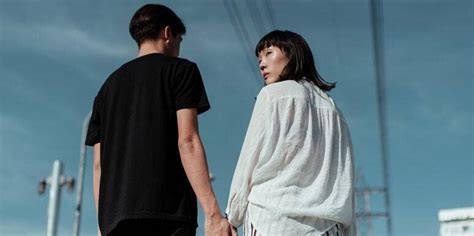 Most Damaging Relationship Mistakes That Lead To Infidelity Fiona Fine Yourtango