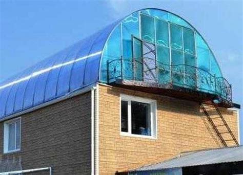 Как возвести теплицу на крыше частного дома