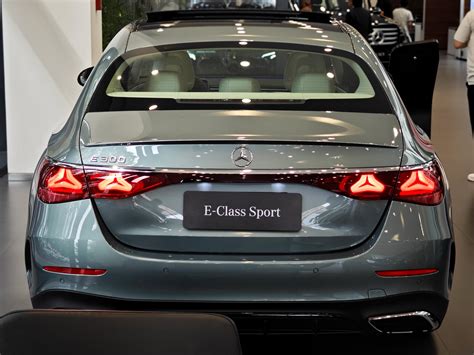 奔驰e300迈巴赫版本 s600 第5页 大山谷图库