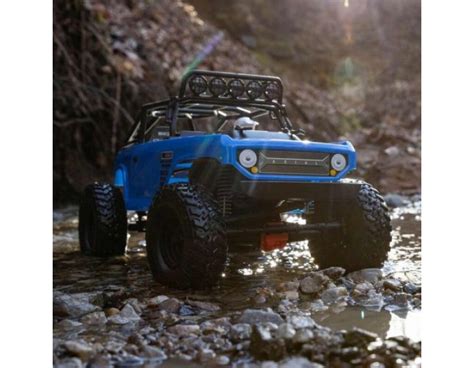 NEW Axial SCX II Deadbolt WD Crawler RTR VIDEO