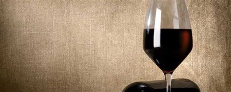 火车上能不能带酒 火车上可以带酒吗 知秀网