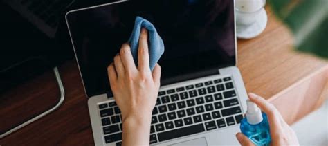 Clean A Laptop Screen With Alcohol Taco Journalism