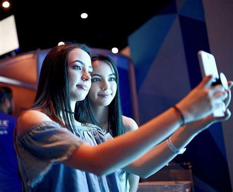 Pin By 유지스 On Merrell Twins Merell Twins Merrell Twins Merrill Twins