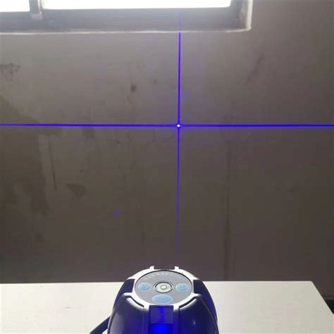 Purple Light Laser Level Horizontal Vertical 360° Roating Self Leveling Digital Display Lithium
