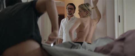 Naked Addison Timlin In Chronically Metropolitan