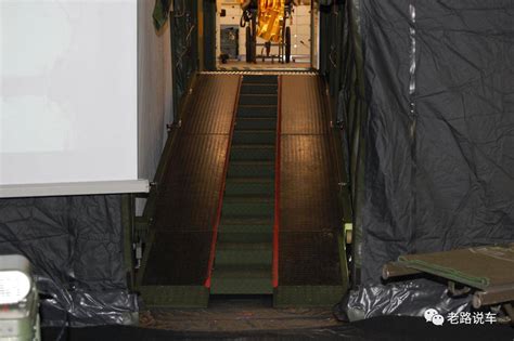 路边的经典移动的战地医院 搜狐大视野 搜狐新闻