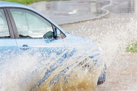 تشدید بارش‌ها در استان‌های شمالی کشور احتمال اختلال در ناوگان حمل‌ونقل هوایی، ریلی و جاده‌ای