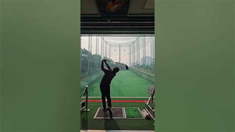 임팩트때 오른손이 던져지지않게 유지하면서 스윙하기 Golfkpgakpga투어프로골프스윙내꿈은장타왕이유호프로페인터골프드라이버샷드라이버스윙타이틀리스트장타
