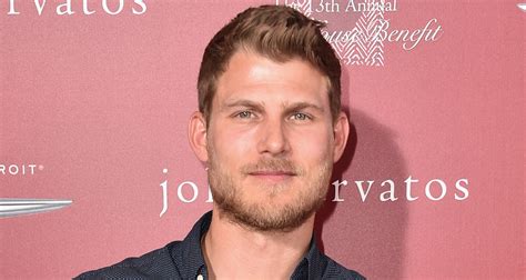 ‘you Actor Travis Van Winkle Injured After Saving Dog From Coyote