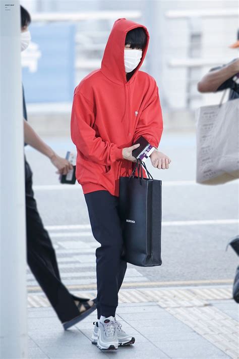 옷 잘입는 아이돌 사복모음 가을 겨울 패션 에펨코리아