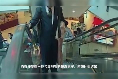 指甲六十多年没剪是一种怎样的感受呢？印度男子破吉尼斯世界纪录
