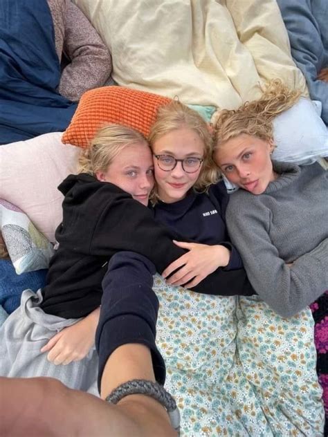 Single Girls For Dating