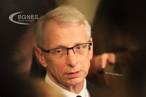 Акад Денков Радев опитва да бутне правителството