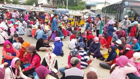 កម្ម ករ និង អ្នក បំរើ លើ វិស័យ ទេស ចរណ៍ ជាង ៣ ពាន់ នាក់ បន្តទទួល ប្រាក់ ឧបត្ថម្ភ លើក ទី ៦៩