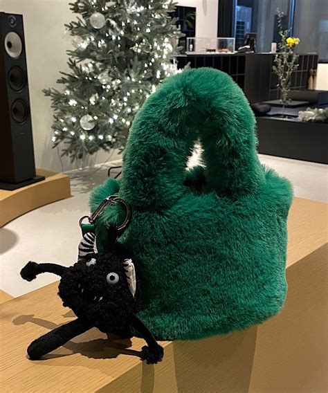 귀요미털빠짐없는 귀여운 먼지인형 키링세트 초록색 그린 부드러운 밍크 퍼 미니백 크로스백 가방 2color 에이블리