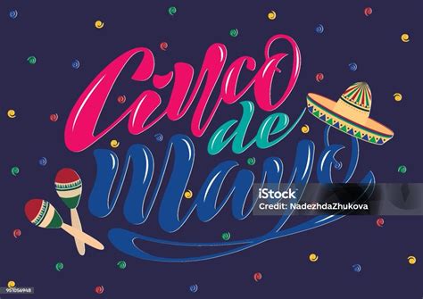 손으로 쓴된 텍스트 배너 로고 그림 엽서 메뉴에 대 한 휴일 친 코 데 마요 5 월 5 일에 대 한 질감 배경 멕시코 악기 마라 카스 모자 챙 넓은 모자 콧수염 다채로운