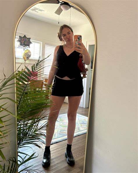 Mackenzie Mackenziemcdaniel • Instagram Photos And Videos