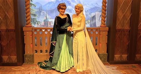 Lets Head To The World Of Frozens Anna And Elsa Meet And Greet