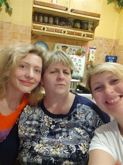 Сестра поздравляю тебя с новым годом Светольда Батьковна Дзен