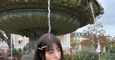 이거 합성 아니냐 아이브 장원영 극세사 몸매에 젓가락보다 얇은 다리