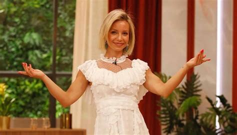 Que Sensual Luciana Abreu Mostra Se Em Lingerie E Faz Subir Temperatura Da Internet