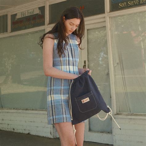 선샤인 빈티지 라벨 스트링 백 Charcoal 감도 깊은 취향 셀렉트샵 29cm