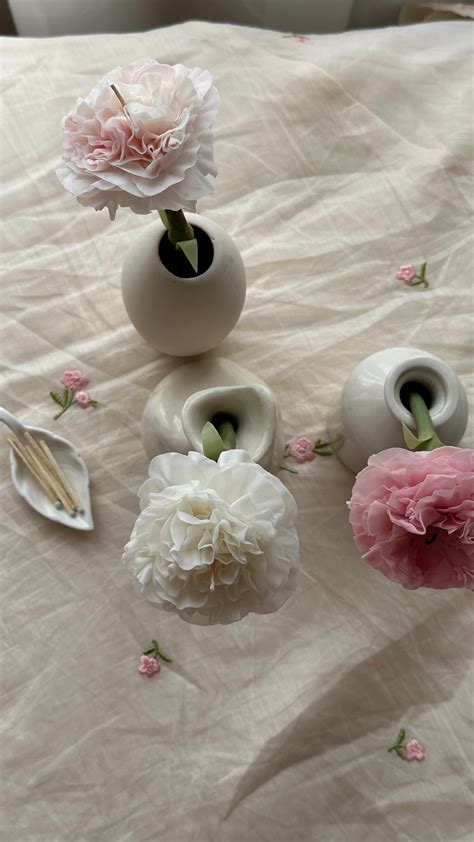 Magnolia ~ свечи цветы обучение Magnolia Candlesss • Instagram Photos And Videos