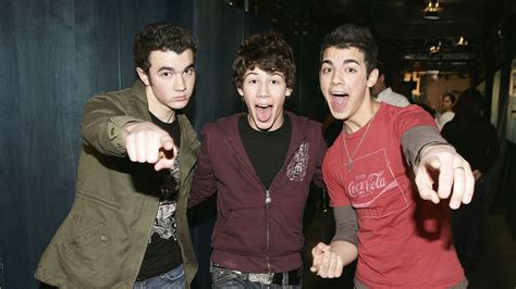 Best Behind The Scenes Instagrams From Jonas Brothers Video Sucker