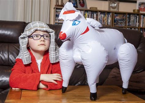 Mums Shock When 5 Year Old Goes To School Nativity With Amazon