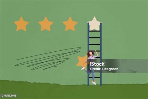 행복 한 소녀 등반 사다리 홀드 스타 레이트 성공 최고의 피드백 진행 성장 페인트 배경에 고립 된 복합 사진 콜라주 계단 및 층계에 대한 스톡 사진 및 기타 이미지 Istock