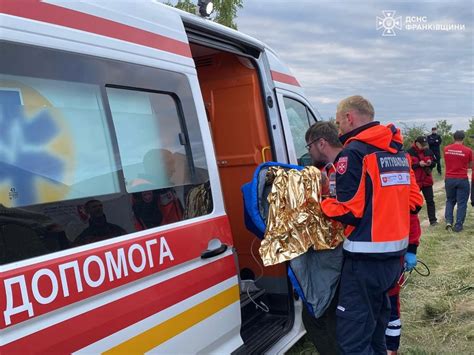 На Івано Франківщині знайшли маленького хлопчика який чотири доби блукав у лісі Вечірній Київ