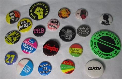 Clash Sex Pistols Jam Trb Etc 20 X Vintage 80s Pin Button Badges Punk