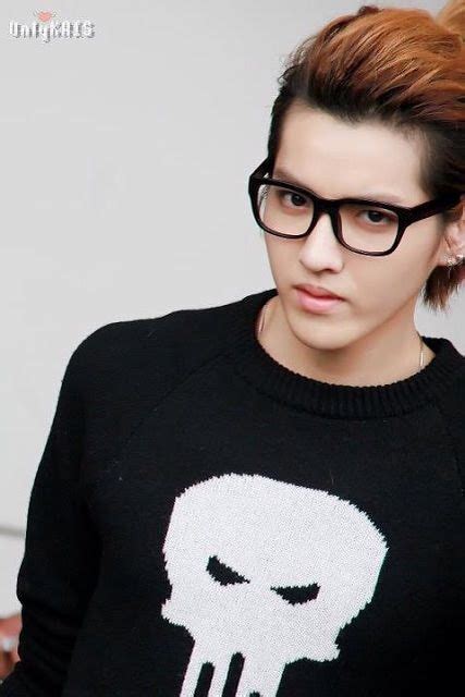 Los Chicos Mas Guapos Con Lentes Army S Amino Amino