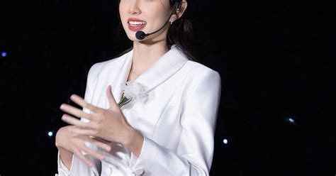 Hoa hậu Thùy Tiên đậu học bổng thạc sĩ của trường Đại học top tại Thụy Sĩ