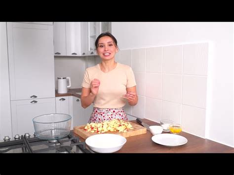 Самый простой и вкусный яблочный пирог от Алина Фуди