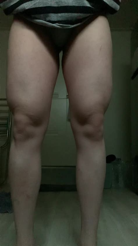 Super Strong Muscle Thigh Crush Melons