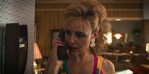 Stranger Things Cara Buono On The Season Scene She Asked To Change Glamour