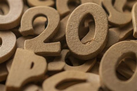 Datos del número 20 por Gisela Ortega