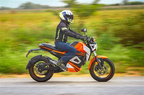 Oben Rorr First Ride Review Price In India Range Features Introduction Autocar India
