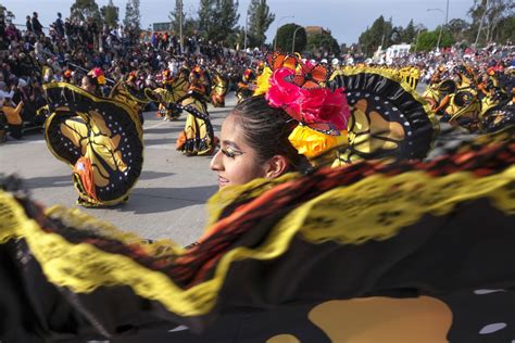 Photos After The Rain 2023 Rose Parade In Full Bloom Los Angeles Times