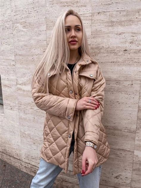 Стьогані куртки — ціна 760 грн у каталозі Куртки Купити жіночі речі за доступною ціною на Шафі