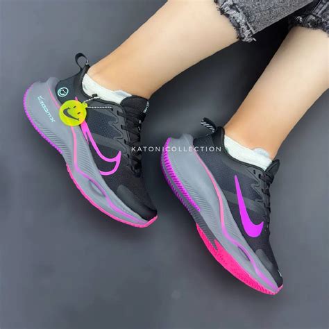 کتونی نایک زوم ایکس لبخندی Nike Zoomx Smiley کتونی کالکشن