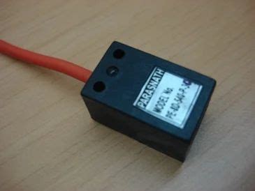 Square Intrinsically Safe Inductive Proximity Switch Model No R 30x30x50 At Rs 650 In New Delhi