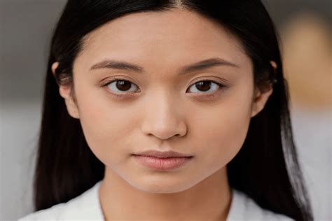 7 Penyebab Wajah Tidak Simetris Dan Solusinya Untuk Anda Skinevo