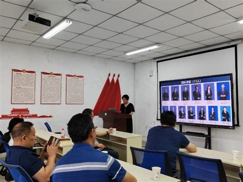 中国兽医药品监察所刘业兵研究员应邀到猪病中心交流指导 四川农业大学动物医学院