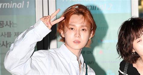 던 센스 있고 재치 있는 포즈[포토엔hd]