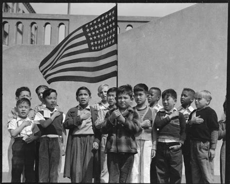 Vintage Photos Of Concentration Camps For The Japanese 20 Pics