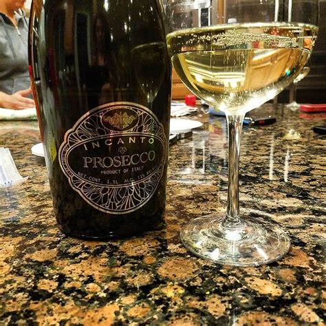 Best Trader Joes Wine According To A Sommelier