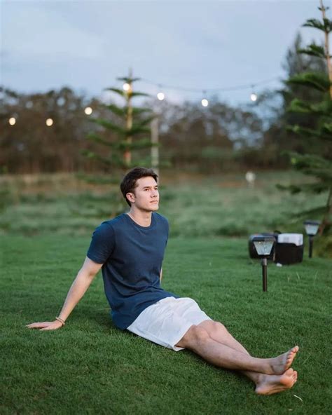 12 ดาราชายไทย หล่อเท่ ตัวสูง