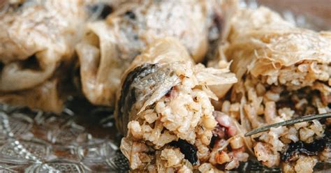 Зелеви сарми с праз и сушени сини сливи Готвене за начинаещи